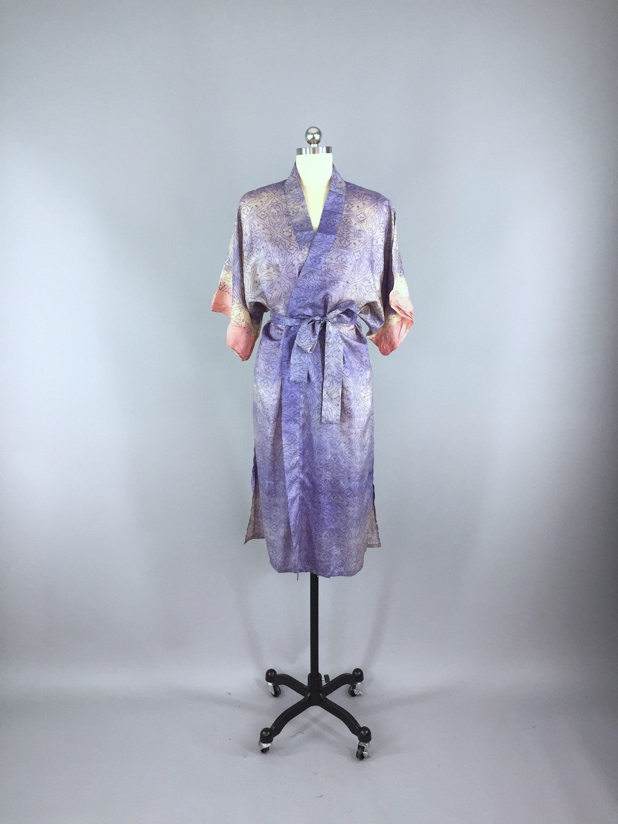 Raw Silk Sari Robe / Blue Arabesque Print – ThisBlueBird