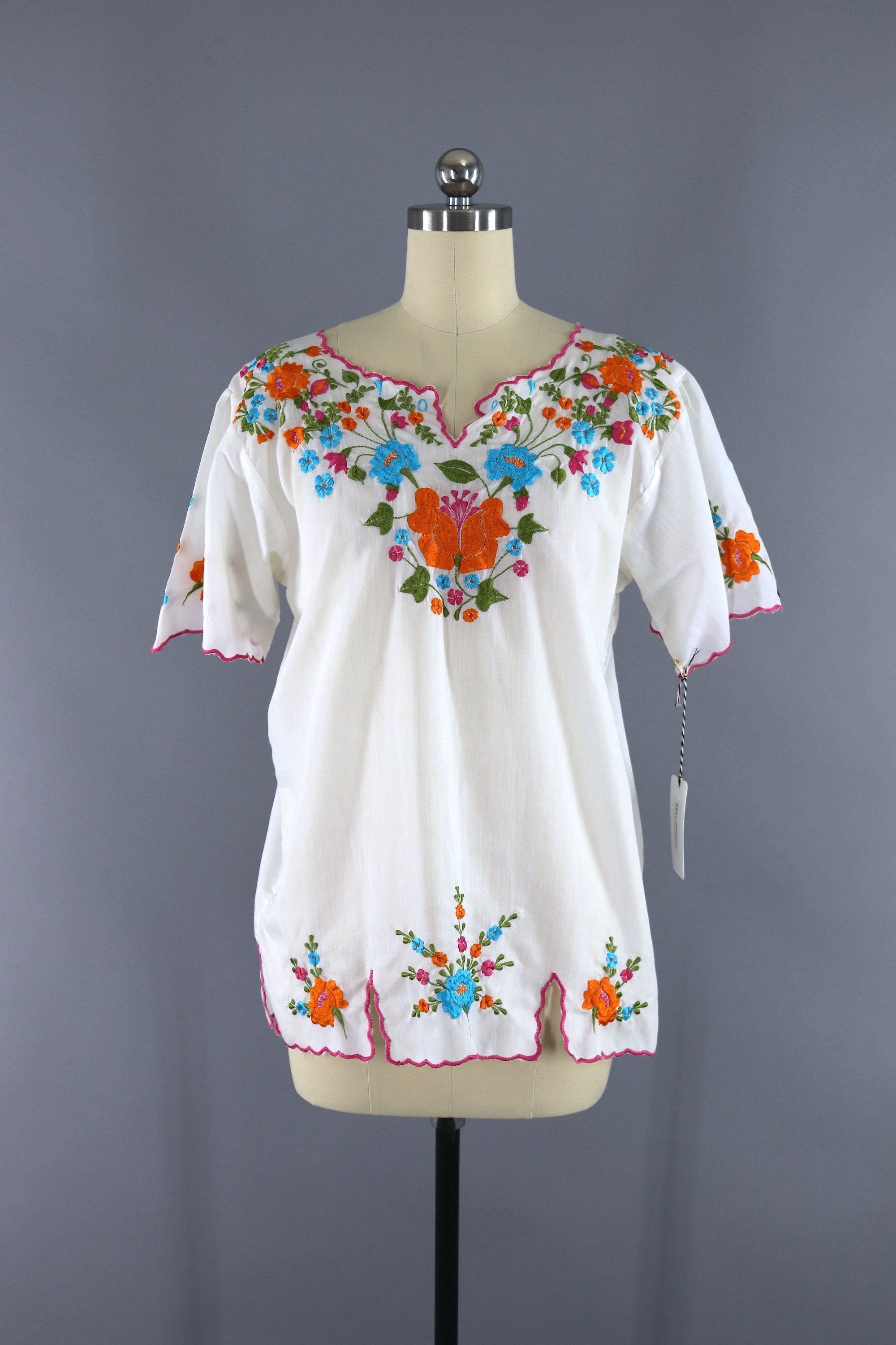 Vintage 1960s - 1970s Mexican Embroidered Tunic Blouse / Mario de la P ...