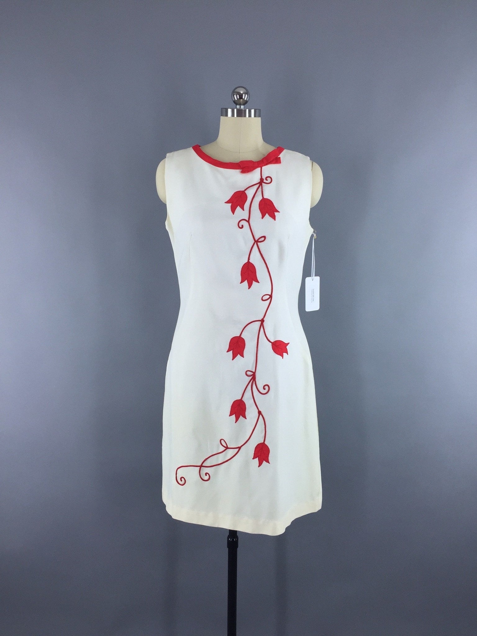 Vintage 1960s Sundress / Mod Red & White Tulip Appliqué – ThisBlueBird