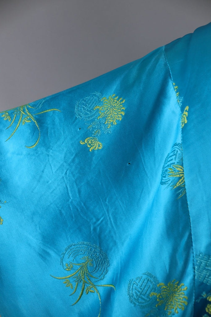 Vintage Asian Embroidered Robe / Aqua Blue & Yellow Satin – ThisBlueBird