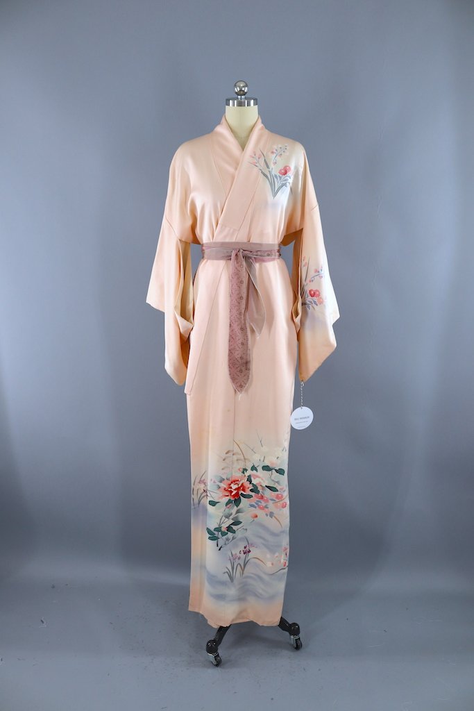 Vintage Pastel Peach Floral Silk Kimono Robe – ThisBlueBird