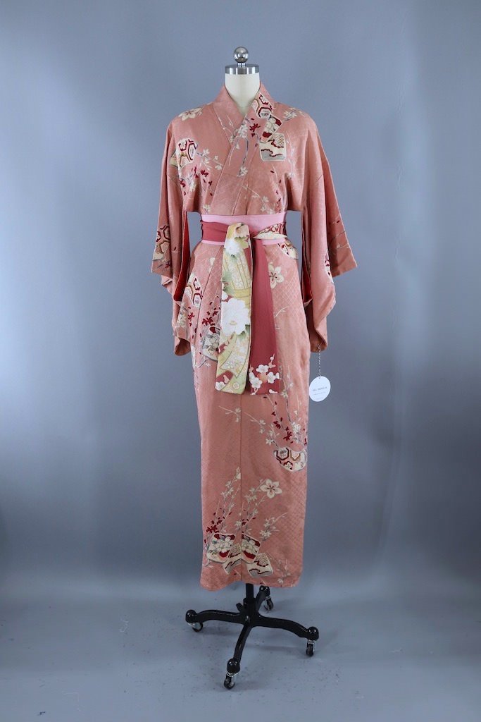 Vintage Pink Art Deco Silk Kimono Robe – ThisBlueBird