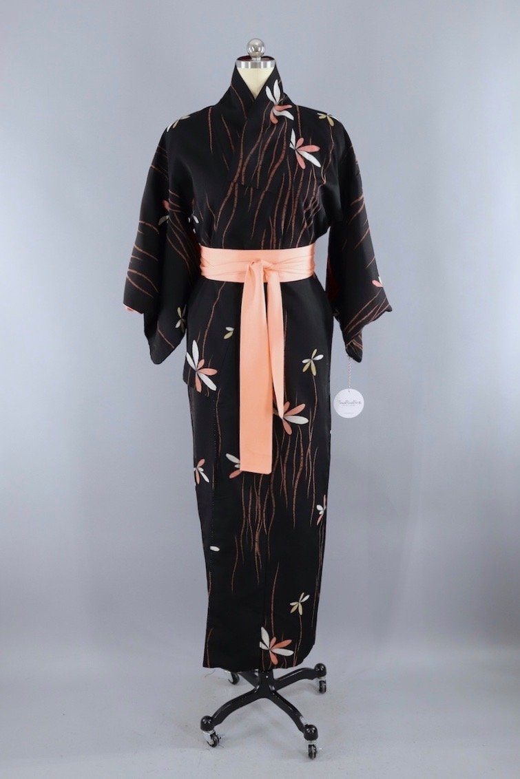 Vintage Silk Kimono Robe / Black & Peach Omeshi Floral – ThisBlueBird