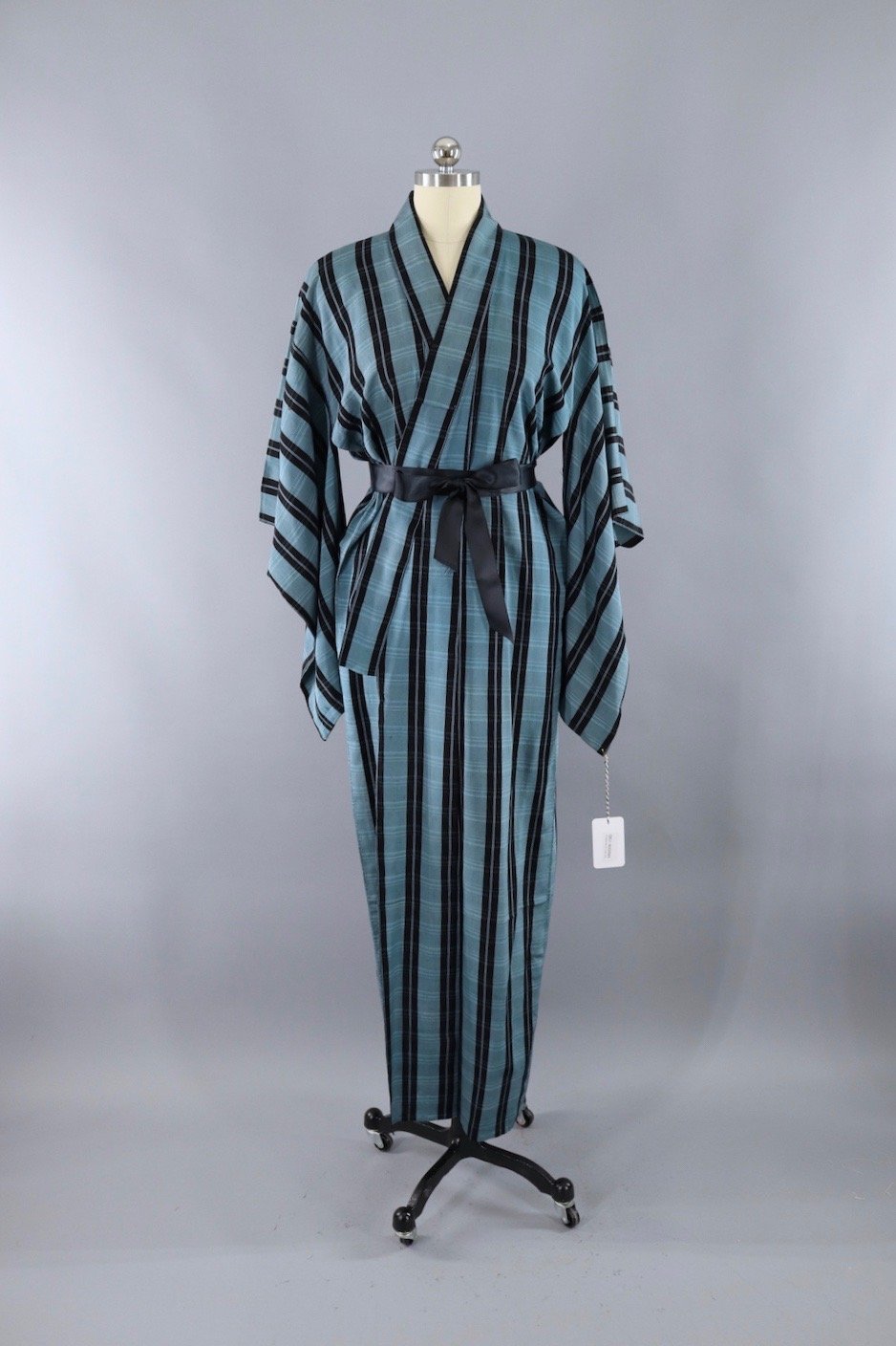 Vintage Silk Kimono Robe / Blue & Black Plaid – ThisBlueBird
