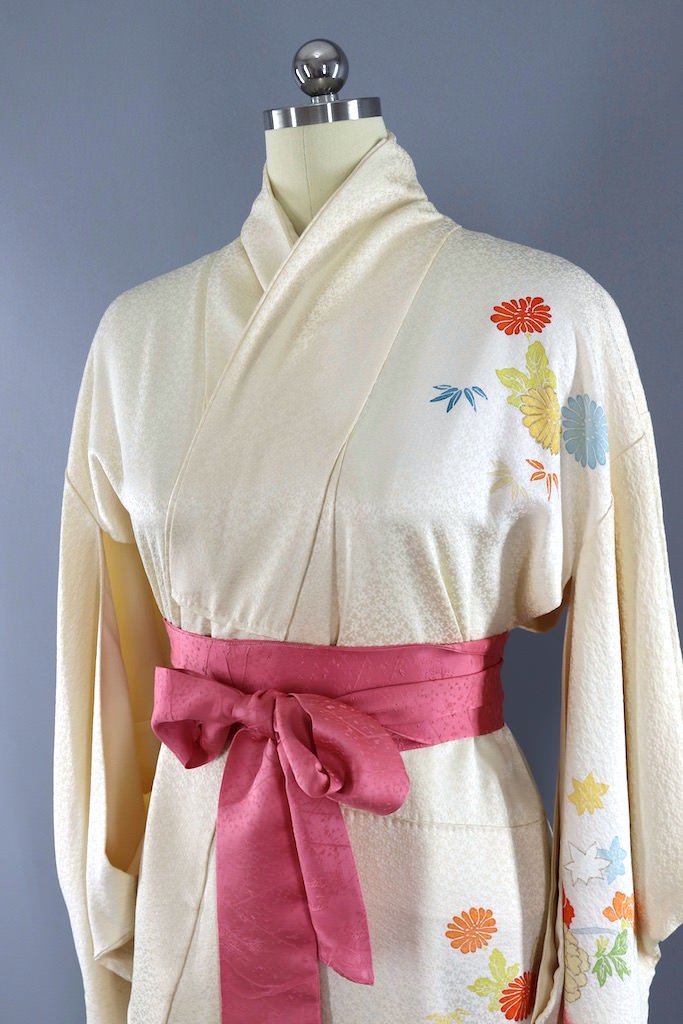 Vintage Yellow Floral Print Silk Kimono Robe – ThisBlueBird