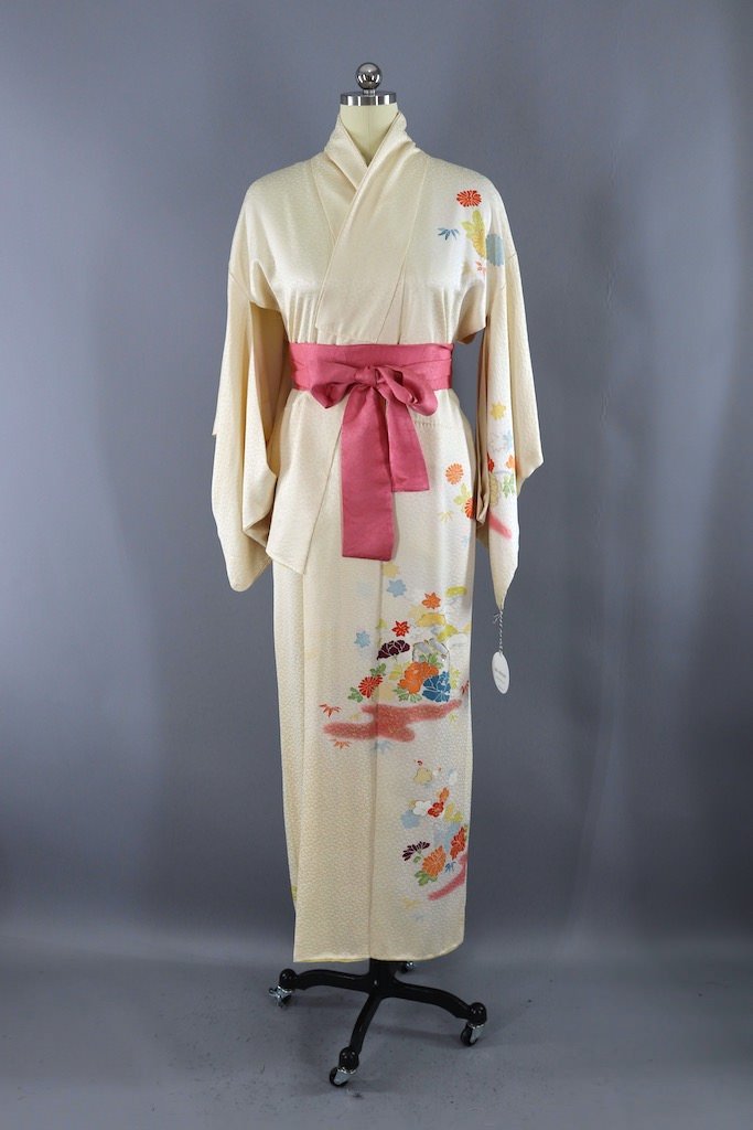 Vintage Yellow Floral Print Silk Kimono Robe – ThisBlueBird
